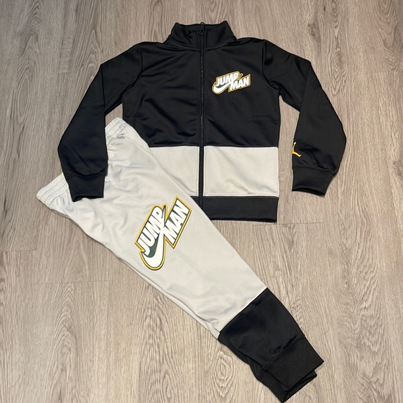 Jordan | Matching Sets | Nwt Jordan Matching Jogger Set | Poshmark